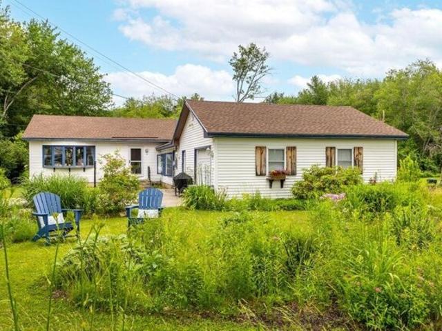 Willow Ln, Kennebunk, Home For Sale