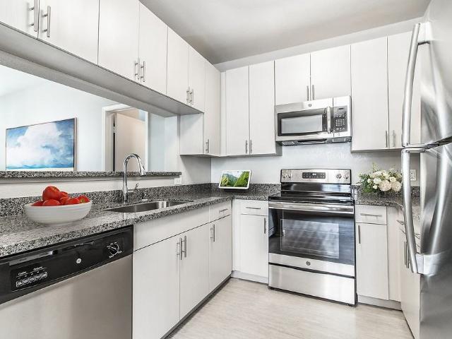 Willow Lake 1 Bedroom Apartment for Rent at 1331 Lakeshore Cir, San Jose, CA 95131 McKay Ringwood