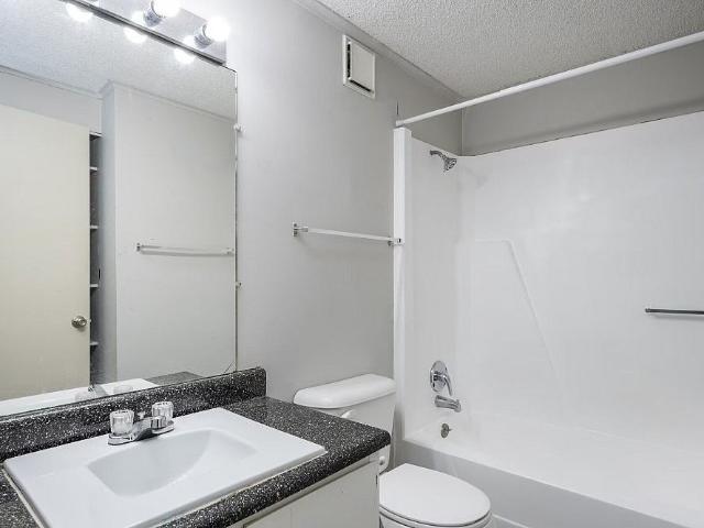 Willow Lakes Studio Apartment for Rent at 2900 Reidville Rd, Spartanburg, SC 29301