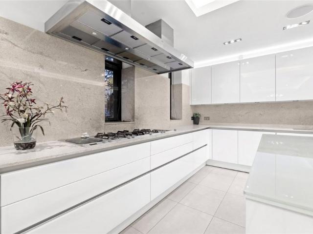 Willow, NW11, London