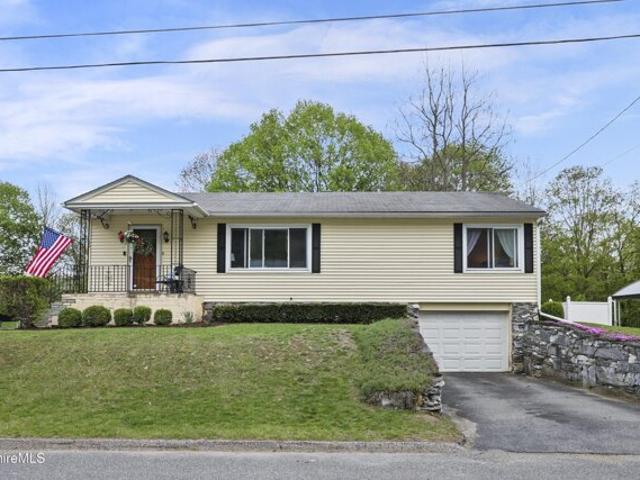 Willow St, Adams, Home For Sale
