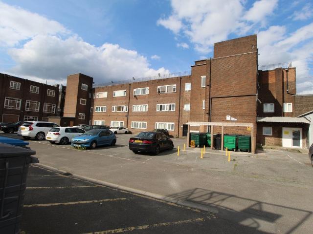 Willow Street, Mitcham CR4, Studio to rent, £995 pcm | PrimeLocation