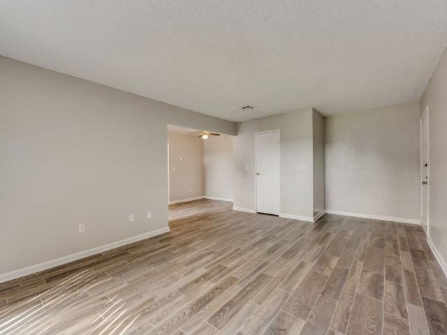 Willow Park 1 Bedroom Apartment for Rent at 4310 W Northgate Dr, Irving, TX 75062