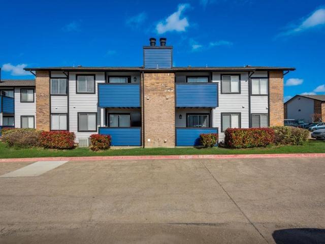 Willow Park 3 Bedroom Apartment for Rent at 4310 W Northgate Dr, Irving, TX 75062