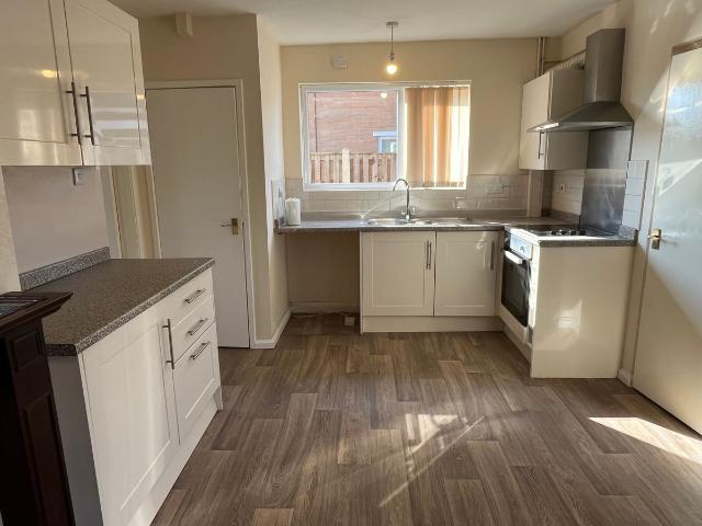Willow Road, Doncaster DN6, 3 bed semi detached house to rent, £825 pcm | PrimeLocation