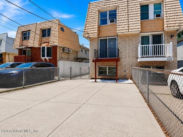 Willow Rd W, Staten Island, Home For Sale