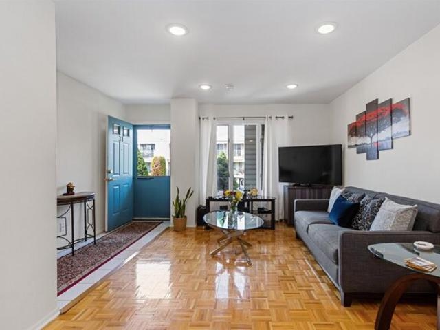 Willow Wood Sq, East Rutherford, Condo For Sale