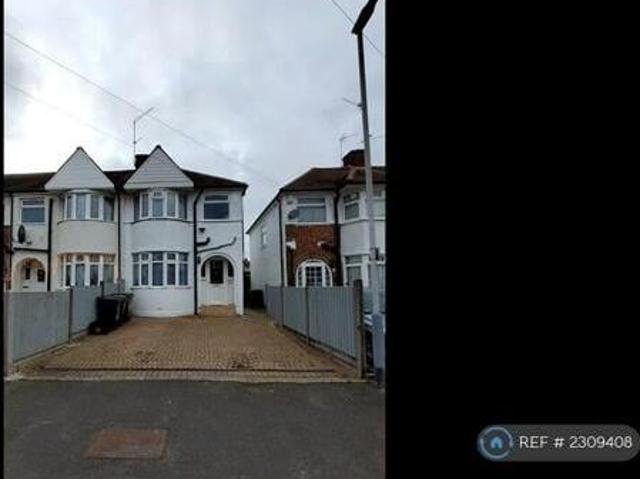 Willow Way, Luton. Bedfordshire, Studio Flat For