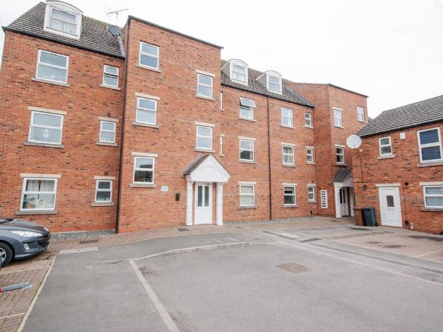 Willow Tree Close, Witham View LN5, 2 bed flat to rent, £850 pcm | PrimeLocation