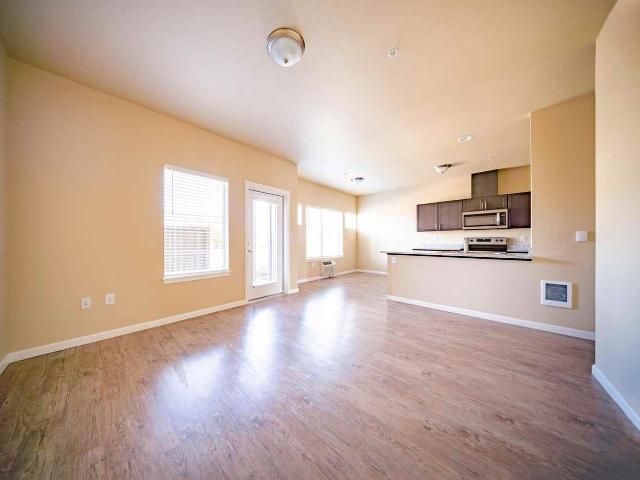 Willow Tree Place 2 Bedroom Apartment for Rent at 3220 Lansing Ave Ne, Salem, OR 97301 Lansing