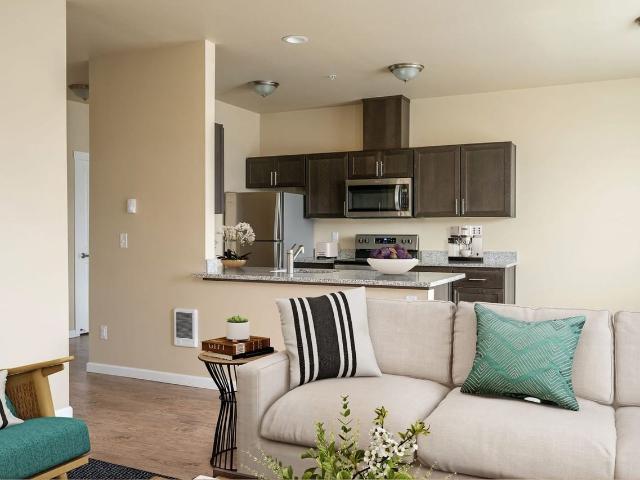 Willow Tree Place 2 Bedroom Apartment for Rent at 3220 Lansing Ave Ne, Salem, OR 97301 Lansing