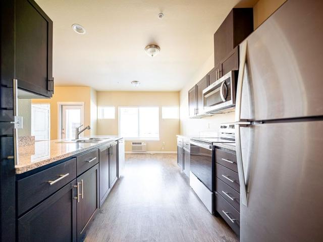 Willow Tree Place 3 Bedroom Apartment for Rent at 3220 Lansing Ave Ne, Salem, OR 97301 Lansing
