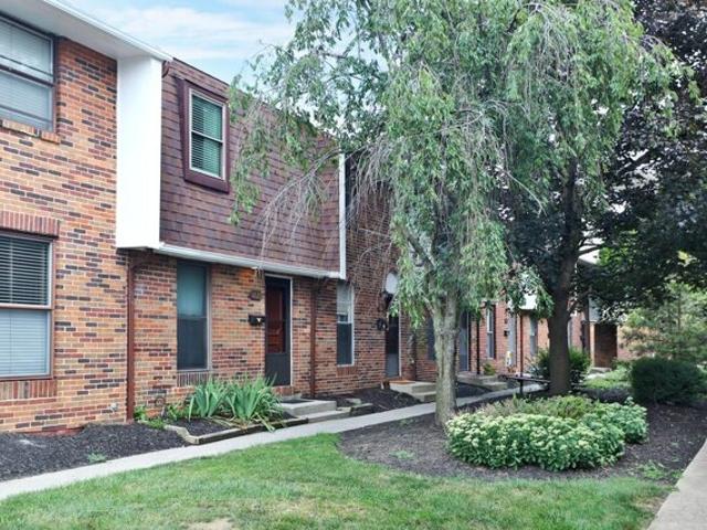 Willoway Cir S, Columbus, Condo For Sale