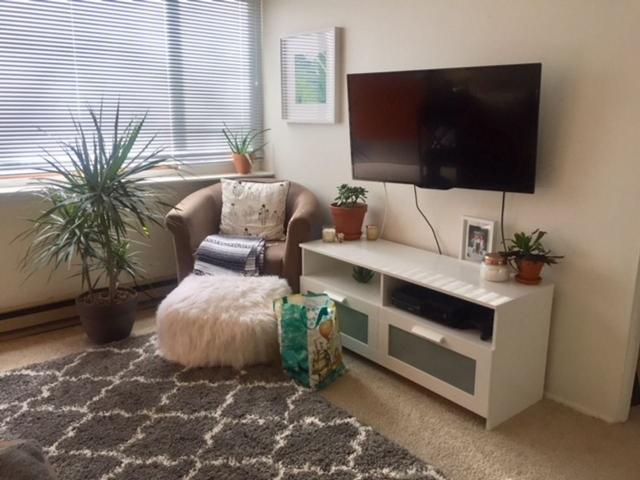 Willowbrook Apartments 1 Bedroom Apartment for Rent at 10201 Se 3rd St, Bellevue, WA 98004