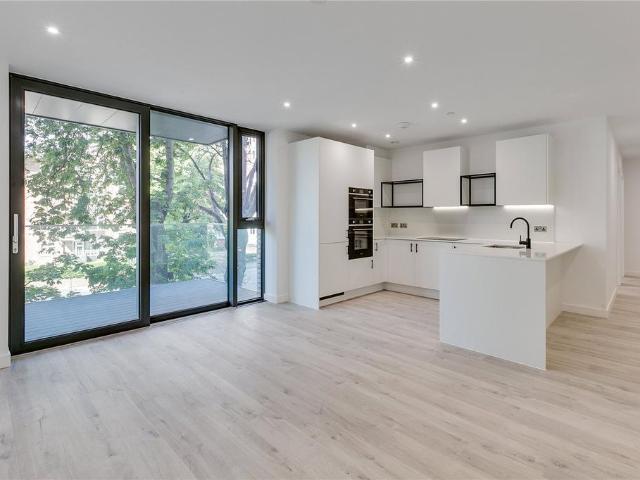 Willowbrook House, Coster Avenue, London 2 bed flat to rent £3,500 pcm £808 pw