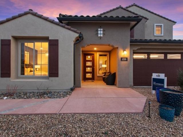 Willowbrook Plan Estates at La Cuentista Community