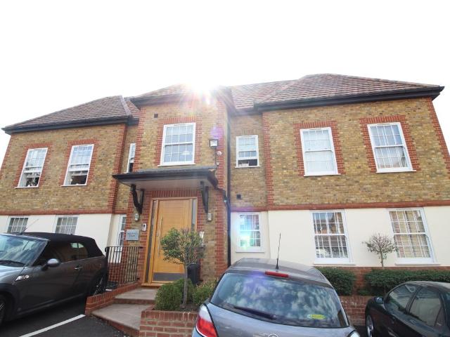 Willowfield Court, Highfield Road, Bushey, Herts WD23, 2 bed flat to rent, £1,550 pcm | PrimeLocation