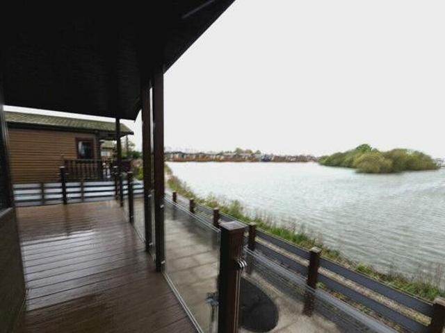 Willowgrove Lesisure Park, Lakeside, Preesall, 2 Bedroom Property