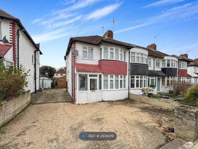 Wills Crescent, Hounslow TW3, 3 bed end terrace house to rent, £2,400 pcm | PrimeLocation