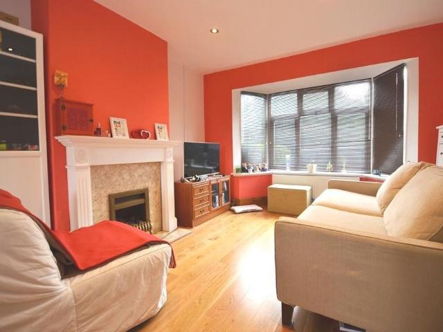 Wilmar Close, Uxbridge, UB8