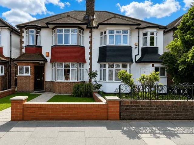 Wilmer Way, Bowes Park, London, N14 7HX, United Kingdom | 3 bed duplex for rent #166934612 | Rentberry