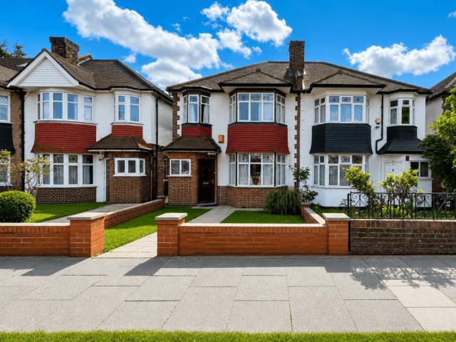 Wilmer Way, Southgate, N14 3 bed semi detached house to rent £2,450 pcm £565 pw