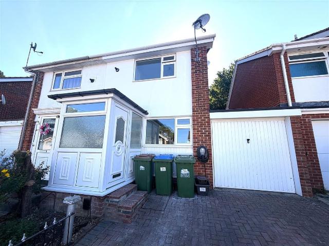 Wilmington Close, Southampton SO18, Property to rent, £1,350 pcm | PrimeLocation