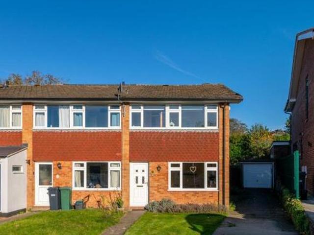 Wilmots Close, Reigate, 3 Bedroom End