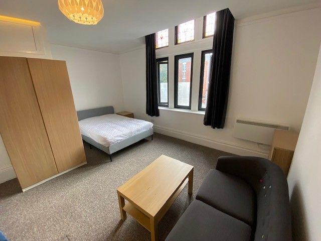 Wilmslow Road M14, 1 bed flat to rent, £850 pcm | PrimeLocation