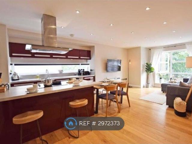 Wilmslow Road, Manchester M20, 2 bed flat to rent, £1,500 pcm | PrimeLocation