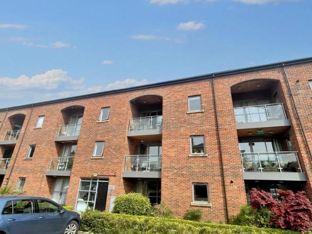 Wilmslow Road, Manchester M20 3 bed duplex to rent £2,950 pcm £681 pw