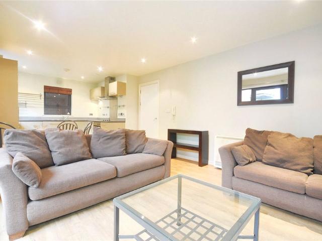 Wilmslow Road, Didsbury, Greater, M20 5AB