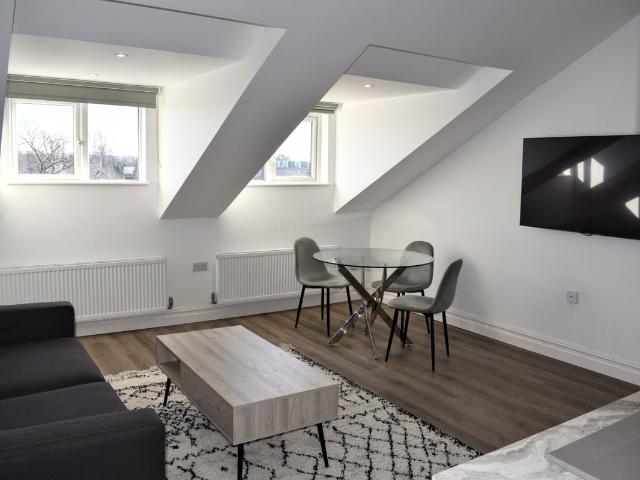 Wilmslow Road, Withington, Manchester M20, 1 bed flat to rent, £1,200 pcm | PrimeLocation