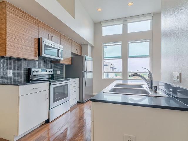 Wilshire La Brea 2 Bedroom Apartment for Rent at 5200 Wilshire Blvd, Los Angeles, CA 90036 Greater Wilshire