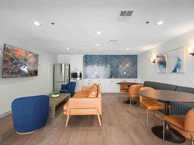 Wilshire Promenade 2 Bedroom Apartment for Rent at 141 W Wilshire Ave, Fullerton, CA 92832 Downtown Fullerton