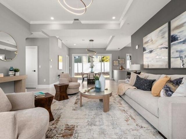 Wilson Cir Unit,newton, Condo For Sale