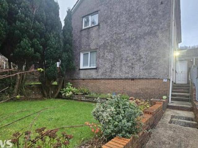 Wilson Place, Maerdy, 2 Bedroom Maisonette
