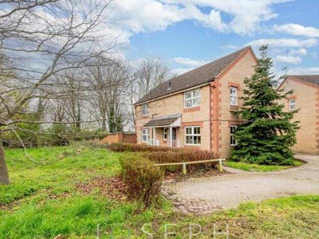 Wilson Road, Hadleigh, 4 Bedroom Detached