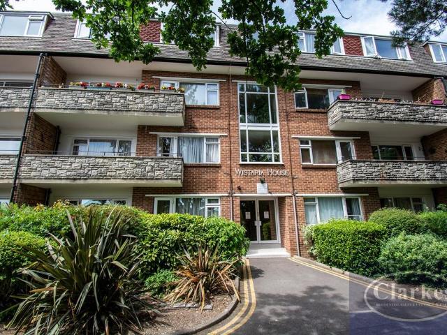 Wistaria House, Redhill Drive, Dorset 2 bed flat to rent £1,150 pcm £265 pw