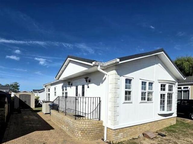 Wisteria Way, Reculver, 2 Bedroom Park