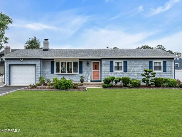 Wisteria Dr, Brick, Home For Sale