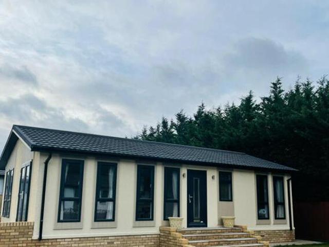 Wisbech, Cambridgeshire, 2 Bedroom Park