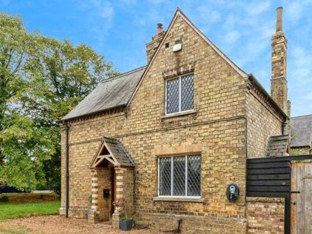 Wisbech Road, Thorney, 2 Bedroom End