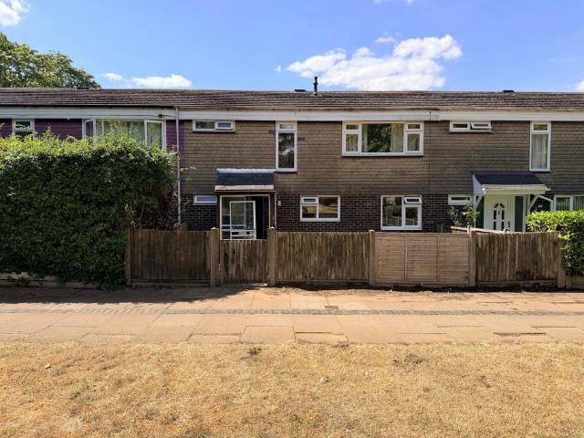 Wisden Road, Stevenage SG1 4 bed terraced house to rent £2,700 pcm £623 pw