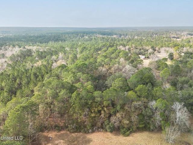 Wisewood Ln, Long Beach, MS 39560