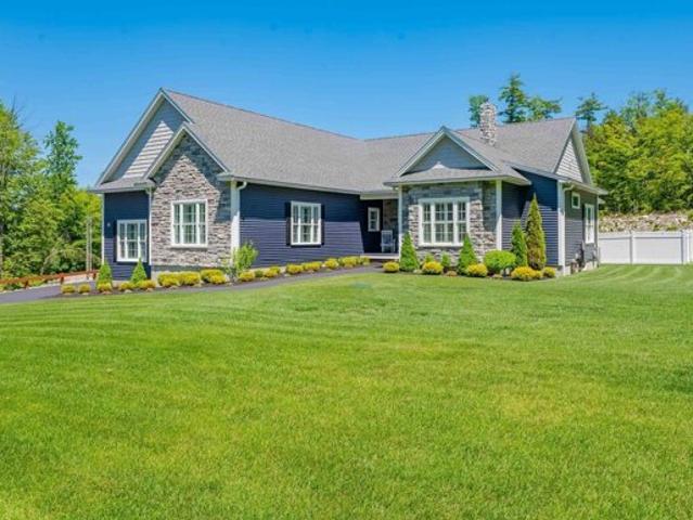 Witchtrot Rd, Wakefield, Home For Sale