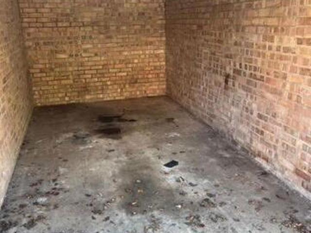 Witham Bank East, Boston, Property For Rent