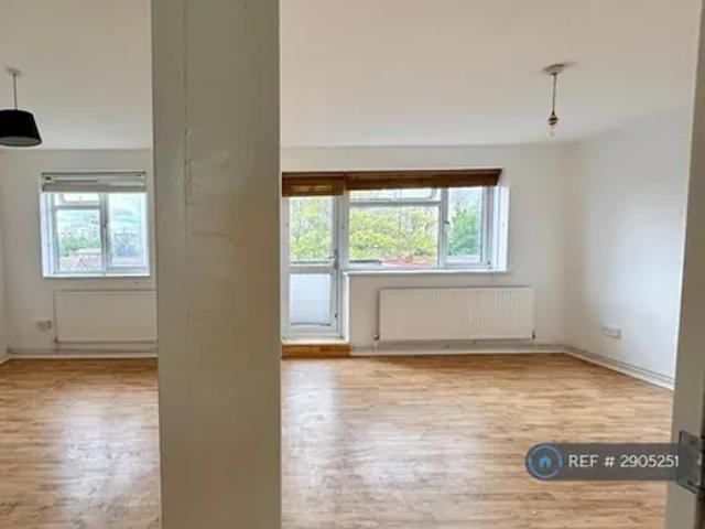 Witham House, London, SE5 9HG, United Kingdom | 3 bed apartment for rent #168156045 | Rentberry