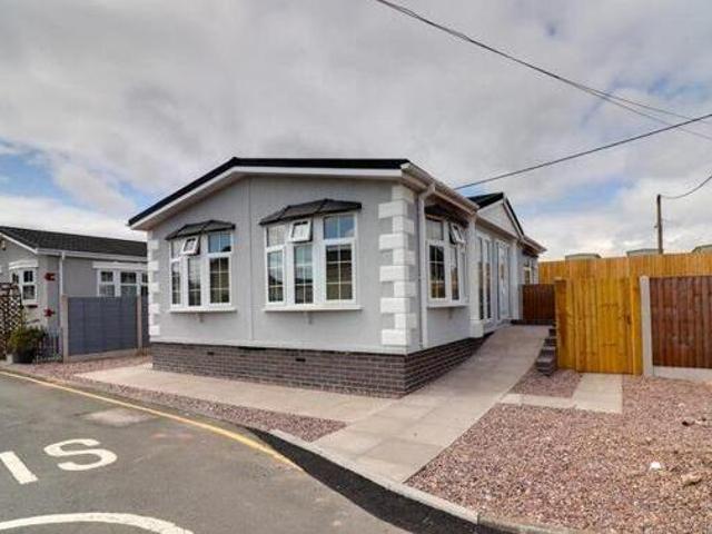 Within Lane, Hopton, 2 Bedroom Park