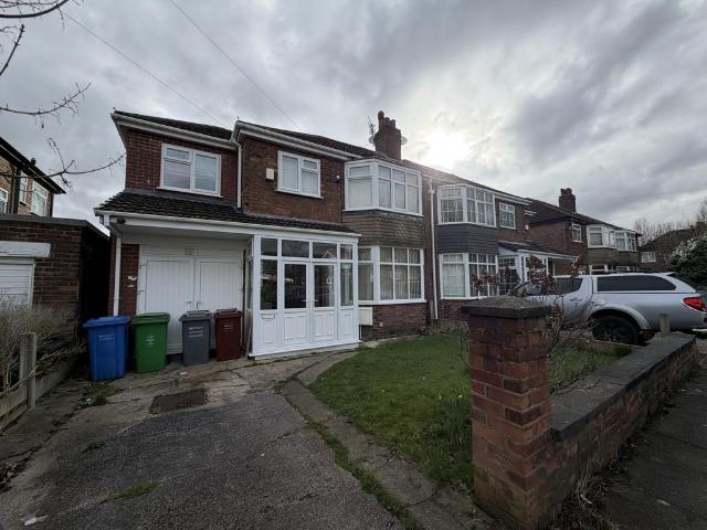 Withington Road, Manchester, M21 4 bed semi detached house to rent £2,100 pcm £485 pw